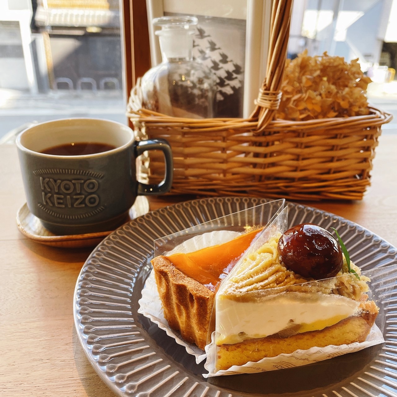 「お客様の日常に溶け込む気軽な菓子店」がコンセプトのお店。あの、10分モンブランのSweets Cafe KYOTO KEIZOのお店 ...
